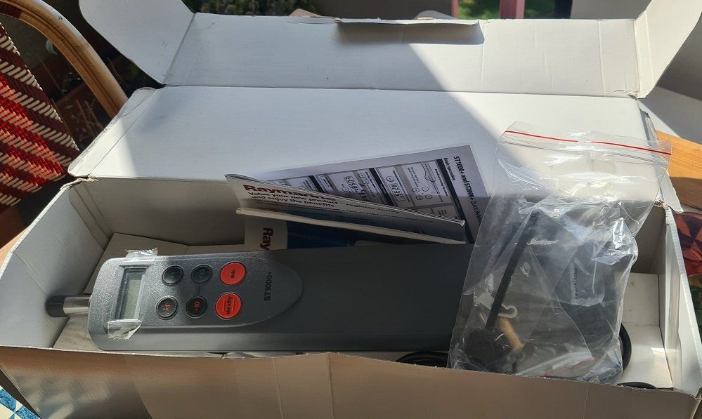 RAYMARINE ST1000+ Pinnenpilot Autopilot Autotiller -NIB- | Kaufen auf ...