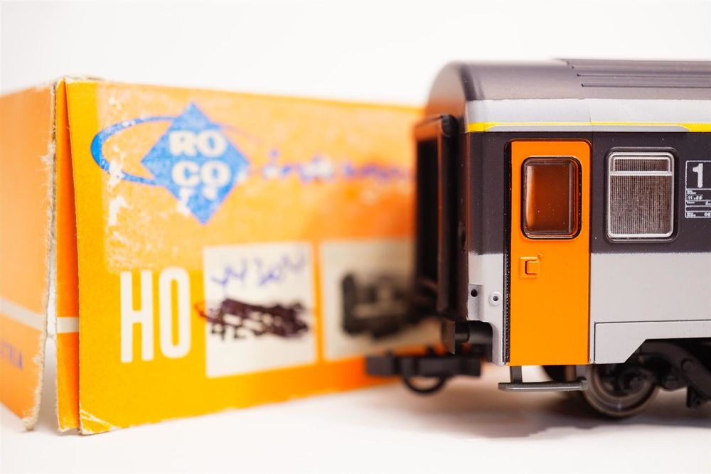 5s Roco 44304 SNCF Corail 1. Kl PW (Gebraucht) in für CHF 19.9 – mit ...