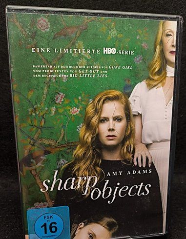Sharp Objects - HBO-Serie mit 8 Episoden (De-En-It) ©'2018 (Gebraucht ...