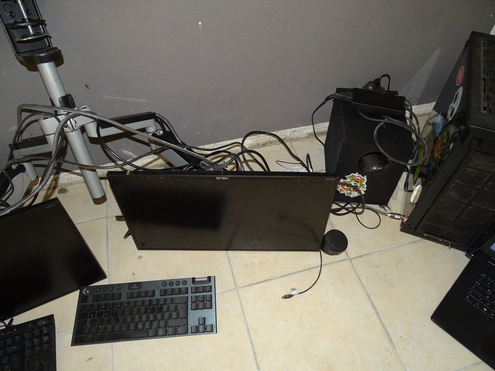 Laptop Computer Gaming PC Set mit Monitor Bildschirm (Gebraucht) in ...