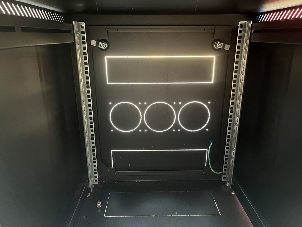 Serverschrank EDV Racl Triton | Kaufen auf Ricardo