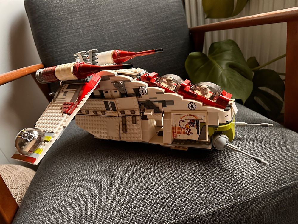 LEGO Star Wars Republic Gunship 7676 (Gebraucht) in Dotzigen für CHF ...