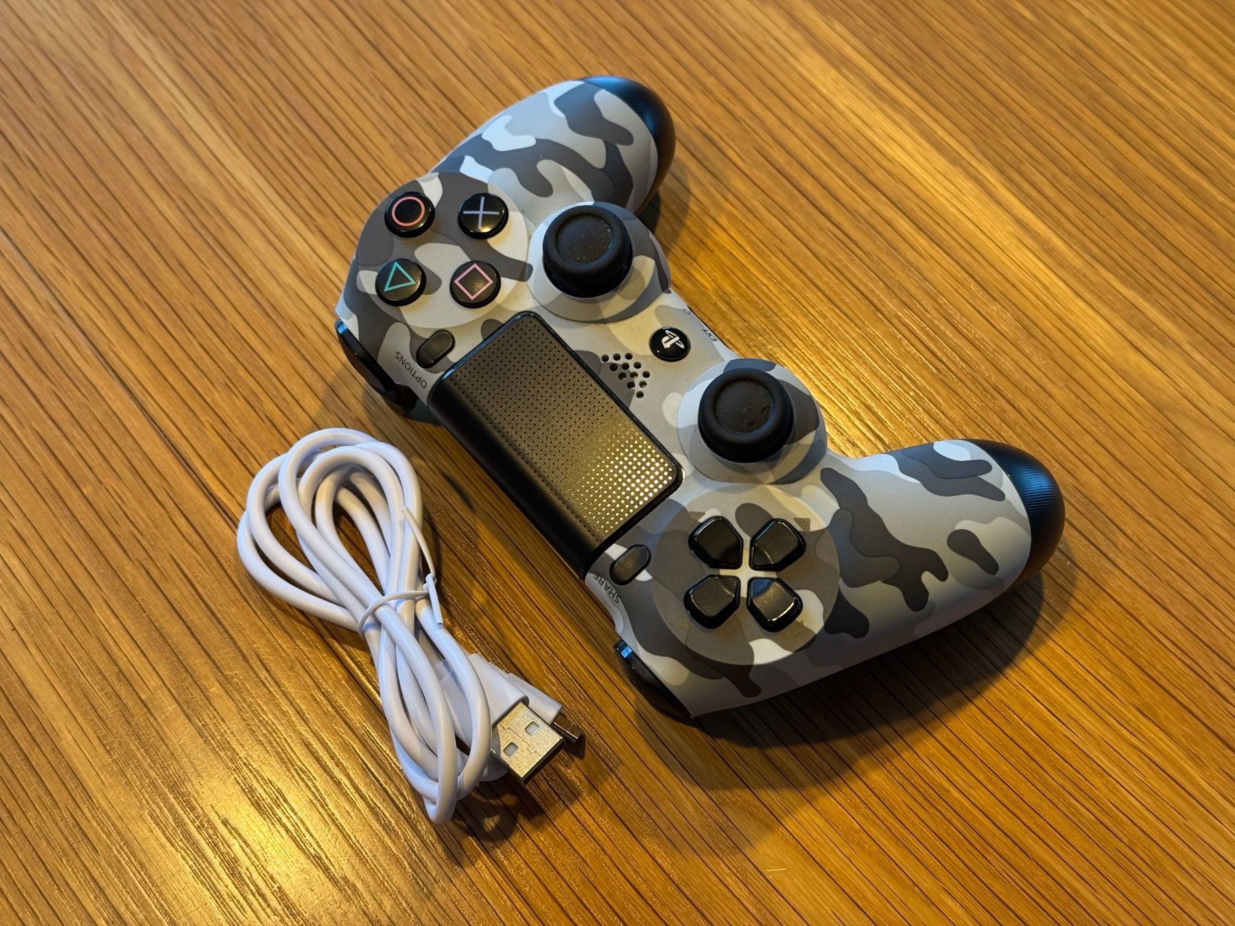 Sony PS4 Dualshock Controller (Gebraucht) in Staufen für CHF 17.95 ...