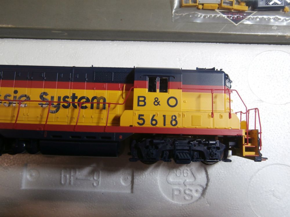 Proto 2000 GP7 II Diesellok Chessie System Digital Neu (Neu und ...