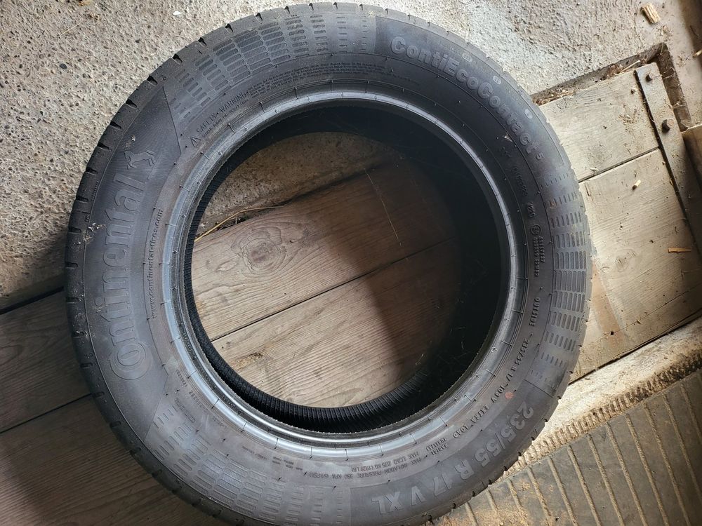 Pneu Continental 235 / 55 / 17 Neuwertig | Kaufen auf Ricardo