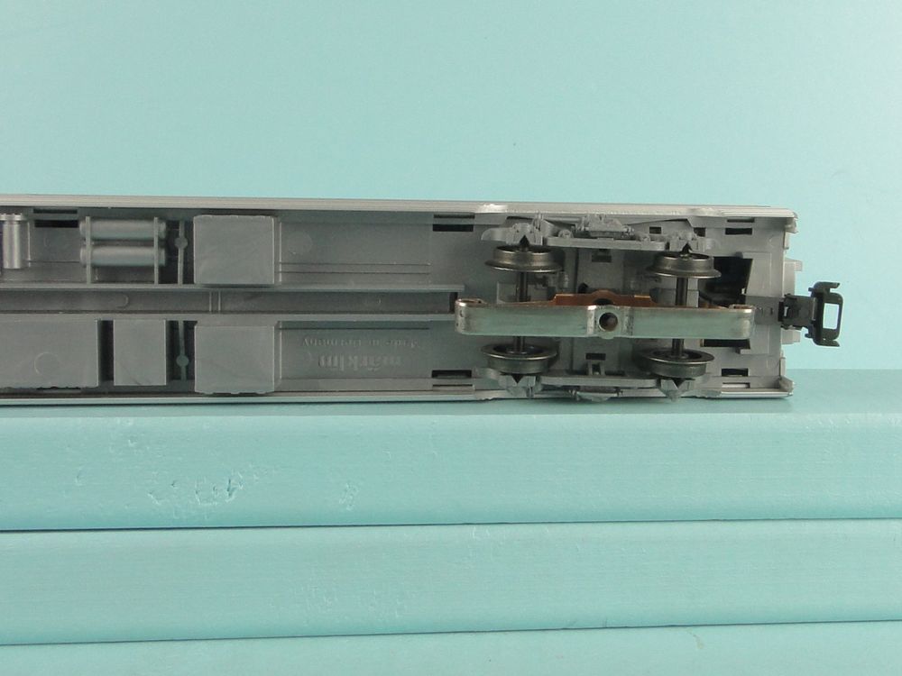 Märklin H0 Streamliner Coach Santa Fe, 2862, beleuchtet | Kaufen auf ...