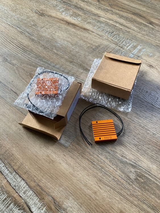 2x PTC HEATER CHAS MNT 20 OHM 20W, Riedon PTCB-20 (Neu und ...