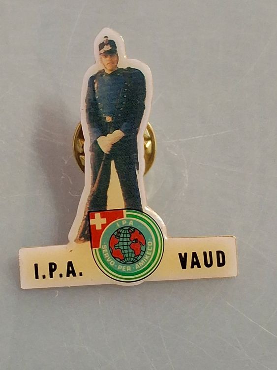 Pin's police I.P.A. Vaud numéroté - numéro 296 | Kaufen auf Ricardo