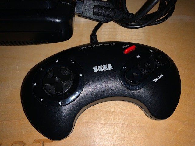 Sega Mega Drive 2 mit RGB Kabel für ein super Bild und Sound (Gebraucht ...