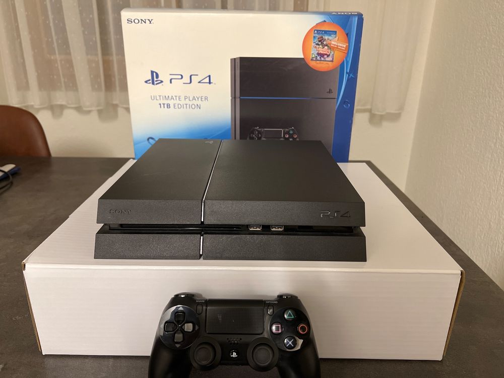 PlayStation 4 mit Division 2 und 1 Kontroller | Kaufen auf Ricardo