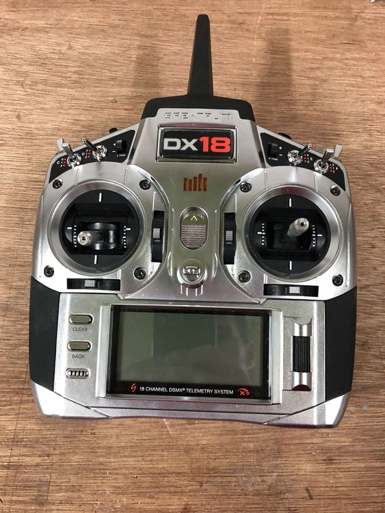 Spektrum DX18 (Gebraucht) in Neunkirch für CHF 273 – mit Lieferung auf ...