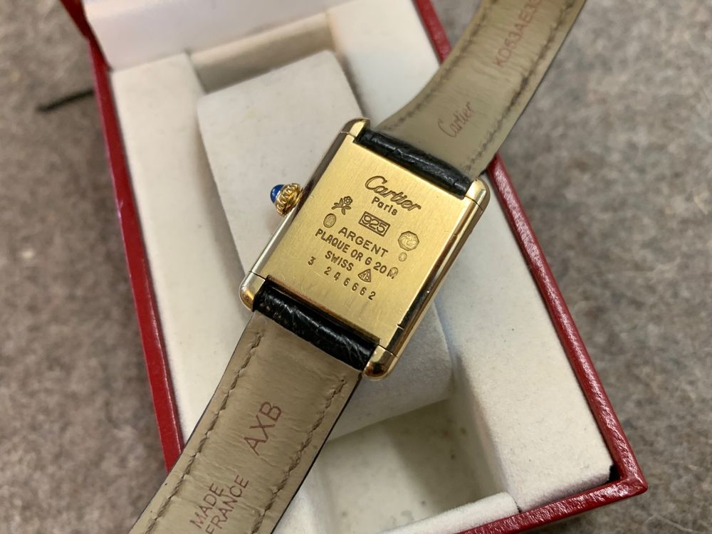 Cartier TANK mécanique avec boite rouge (Gebraucht) in Biel/Bienne für ...