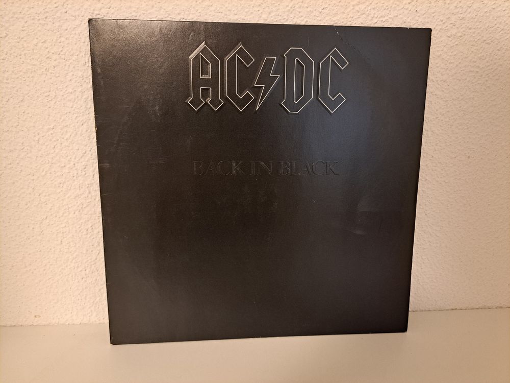ACDC Back in Black Schallplatte (Gebraucht) in Oftringen für CHF 50 – mit Lieferung auf Ricardo ...