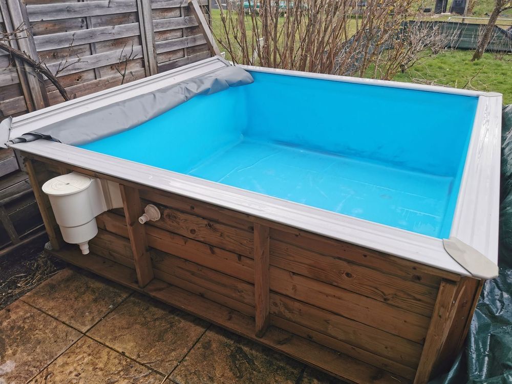 Holz Kinderpool Pool 2x2m (Gebraucht) in Flamatt für CHF 401 – nur ...