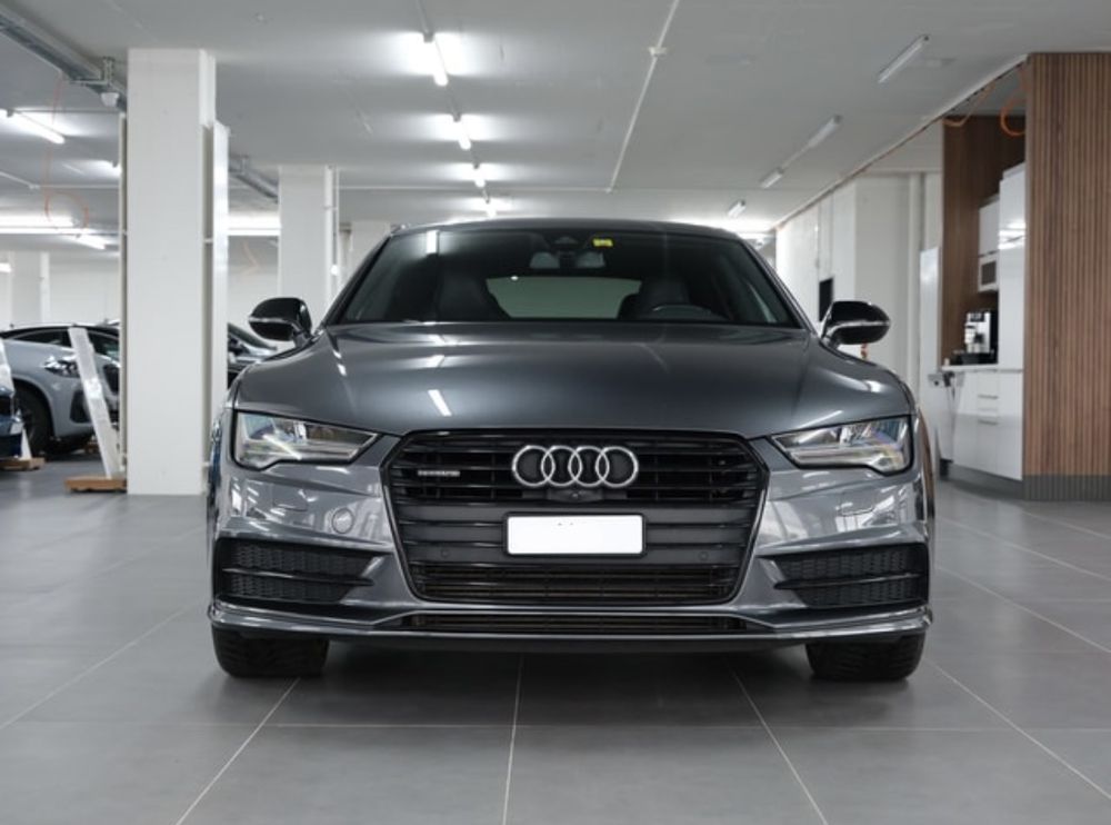Elegantes Audi Zum Kaufen Fotos
