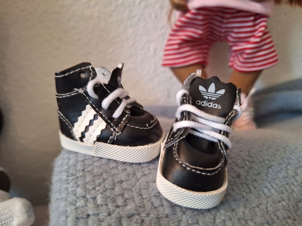 Sasha -coole Baby Turnschuhe schwarz (Neu und originalverpackt) in Basel für CHF 7 – mit ...