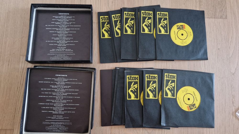The Stax Vinyl 7s Box (1 + 2) (Gebraucht) in Dübendorf für CHF 151 ...