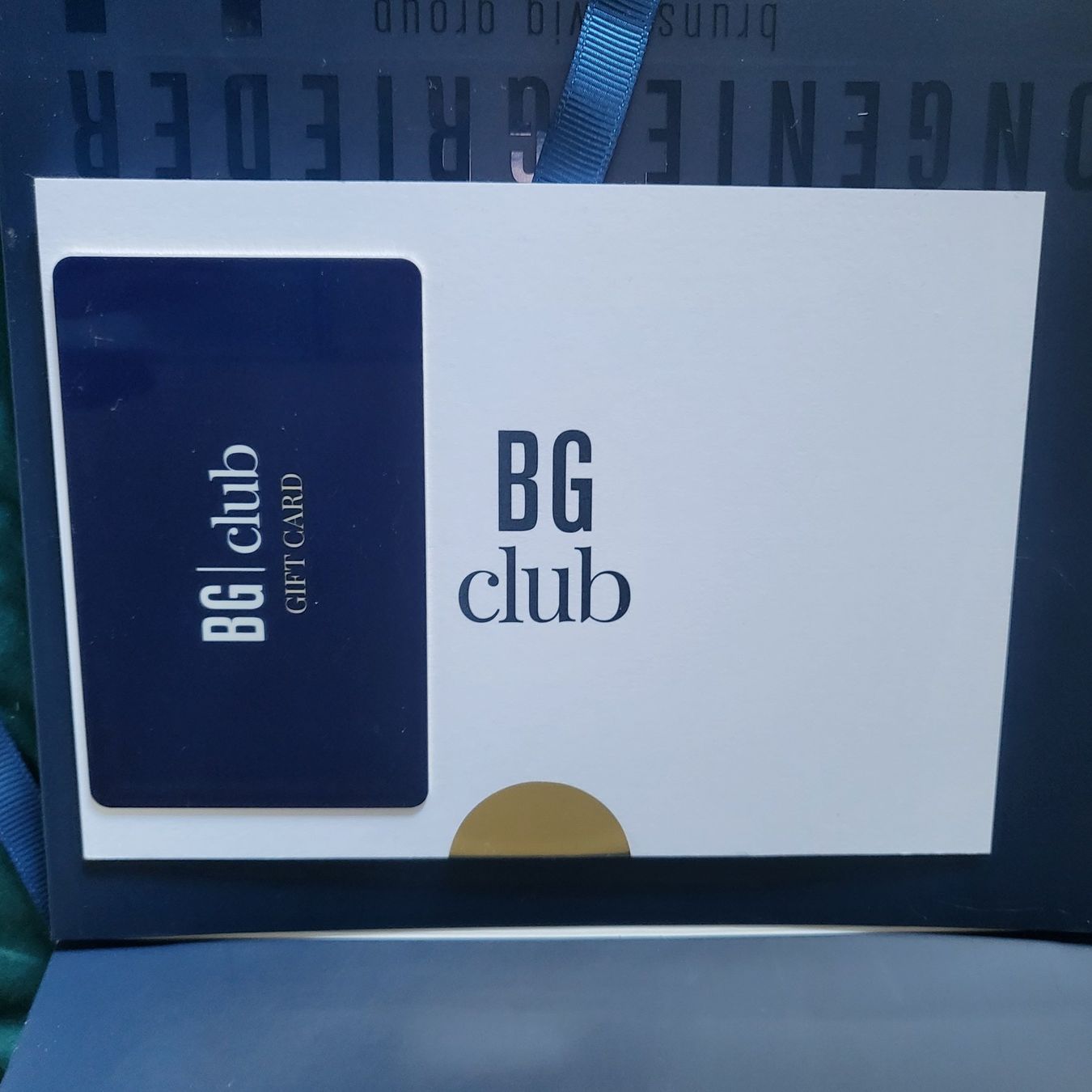 Carte bon d'achat Bon Genie valeur CHF 500.- (Neu und originalverpackt) in Geneve für CHF 330 ...