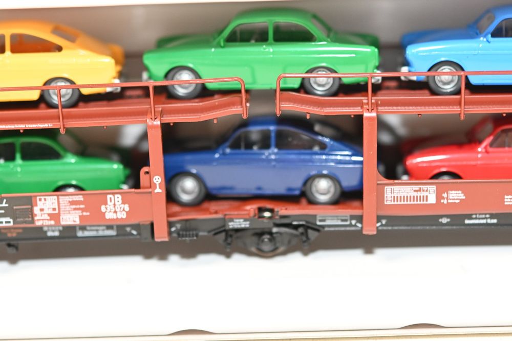 DB Autotransportwagen mit Autos Beladen Roco HO/DC mit OVP (Gebraucht ...