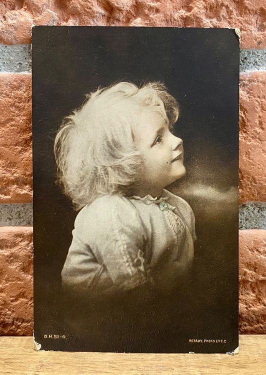 Antike Foto AK Kind - Mädchen Portrait aus England (Gebraucht) in Root für CHF 1 – mit Lieferung ...