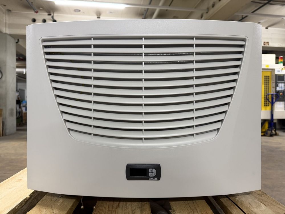 Luft Wasser Wärmetauscher Rittal SK 3210 (Gebraucht) in Zuchwil für CHF ...