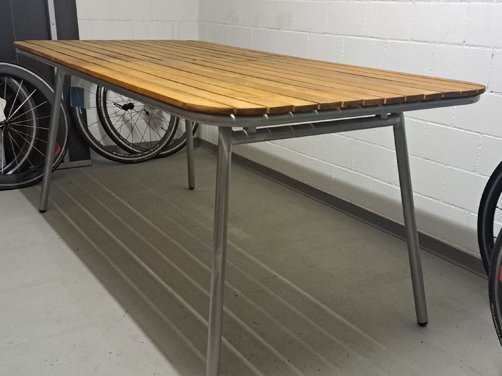 Grosser Gartentisch 180cm (Gebraucht) in Gockhausen für CHF 125 – nur Abholung auf Ricardo kaufen