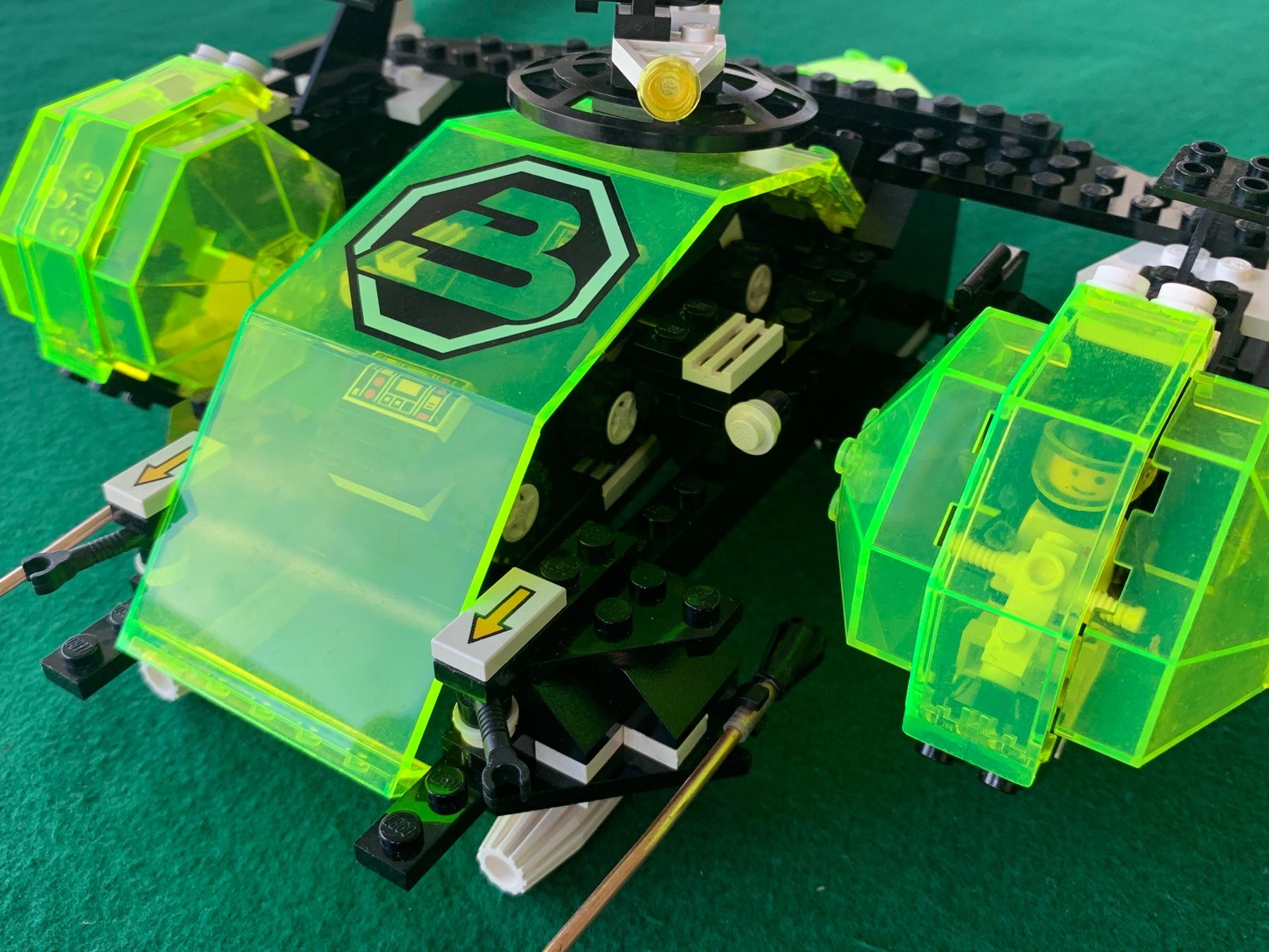 Lego 6981 – Blacktron 2 Aerial Intruder – 1991 RARE (D'occasion) à ...