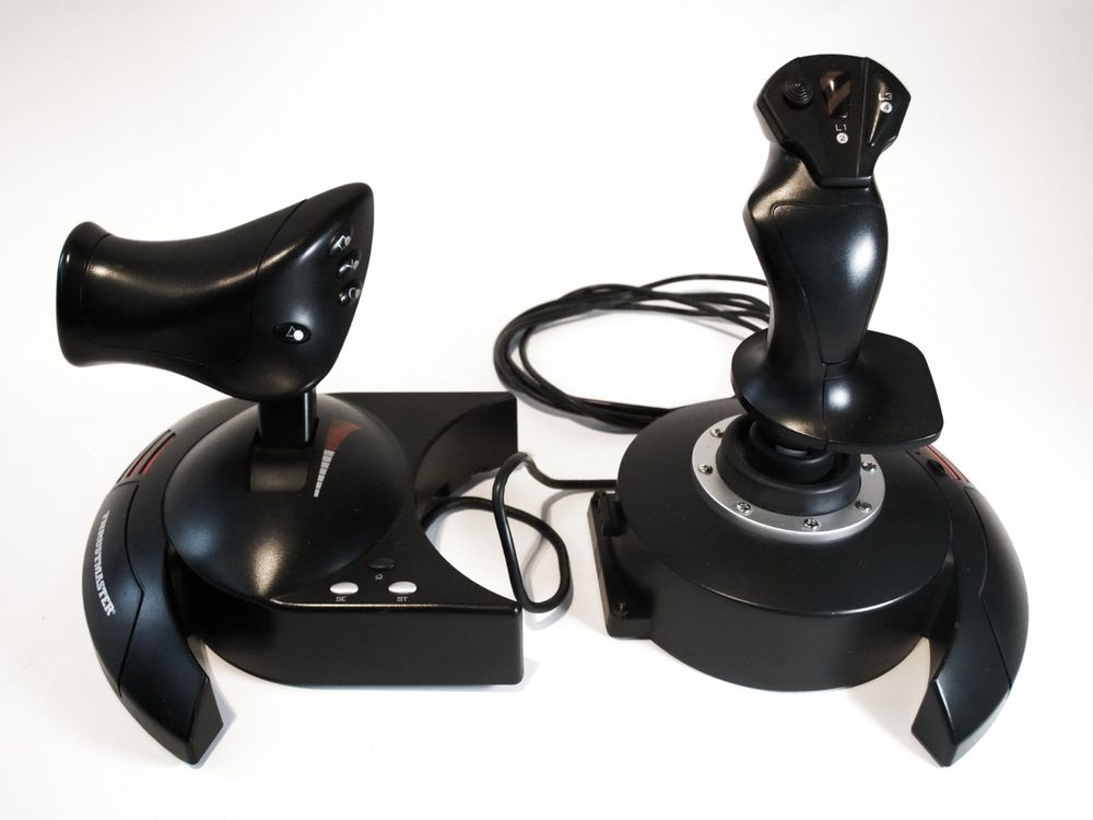 Thrustmaster T.Flight Hotas X Joystick + Throttle (Gebraucht) in für ...