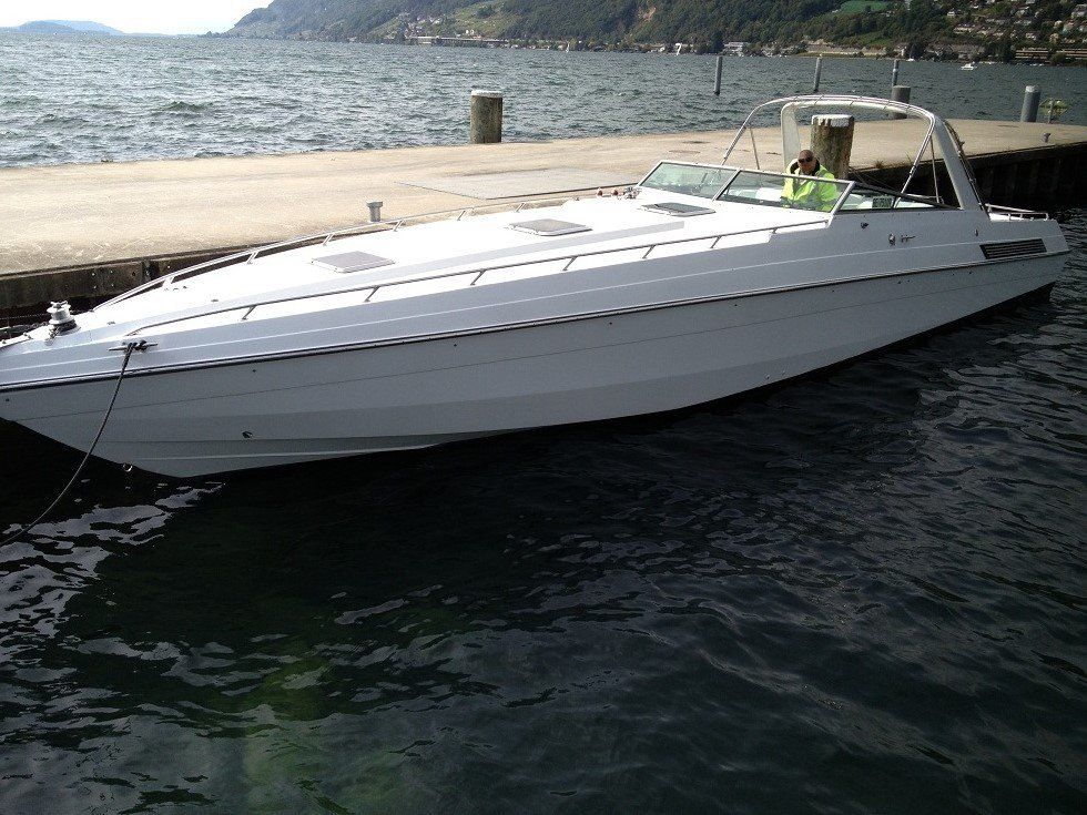 WELLCRAFT SCARAB 42 - HAFENPLATZ-KABINENBOOT (Gebraucht) in St-Aubin FR für CHF 79900 – nur ...