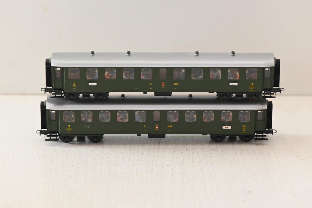 SBB C4 3 Kl mit Personen drin Roco HO/DC ohne OVP , 2 Stk | Kaufen auf ...