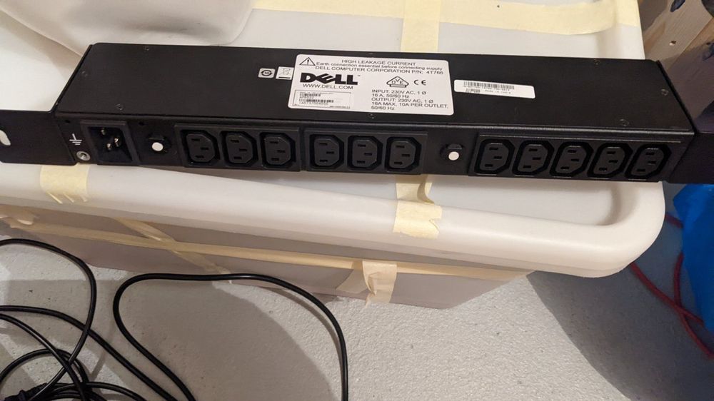 Dell Power Distribution Unit - Server Rack 19" (Gebraucht) in ...