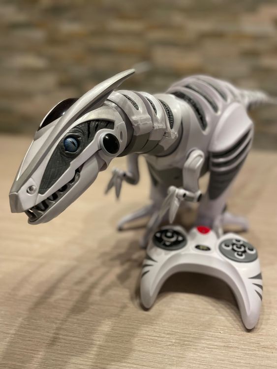 Roboraptor Dinosaur Roams | Kaufen auf Ricardo