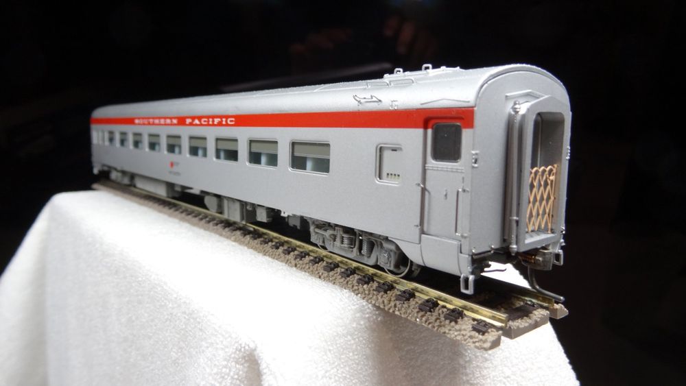 Rapido Trains 100051, Lightweight Coach, Southern Pacific (Neu (gemäss ...