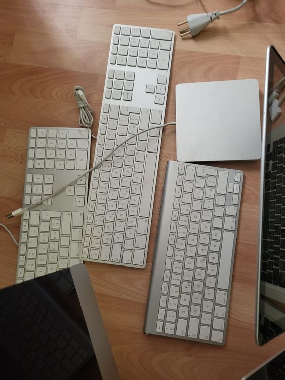 Apple MacBook Pro Laptops, Keyboards & Zubehör Bundle (Gebraucht) in ...