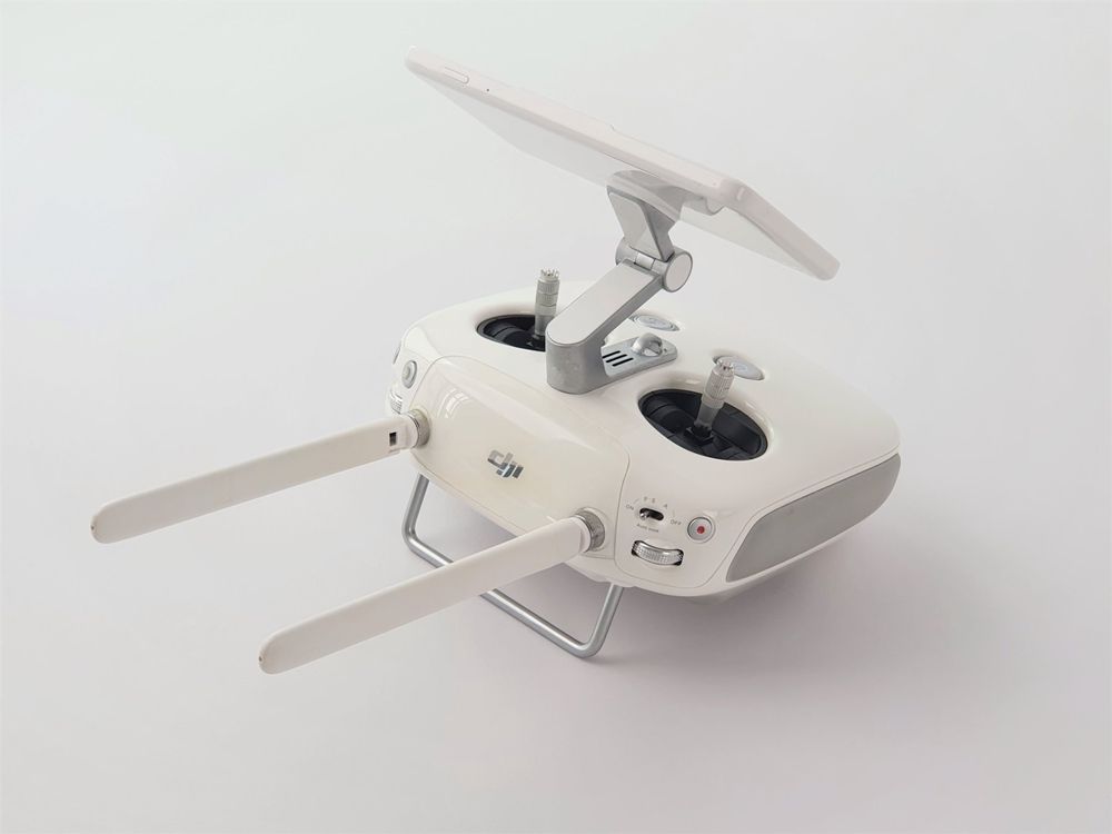 DJI GL300E Phantom 4 Fernbedienung (Gebraucht) in Wangen b. Olten für ...