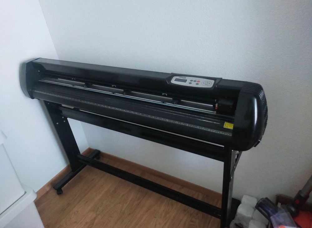Schneideplotter (Gebraucht) in Wynau für CHF 300 – nur Abholung auf ...