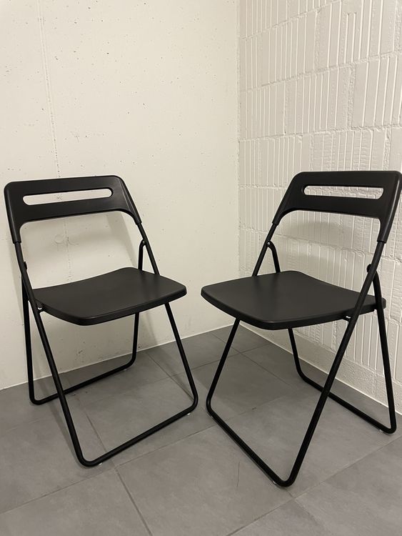 2 x Klappstühle, schwarz, platzsparend, für Balkon/Garten (Gebraucht ...