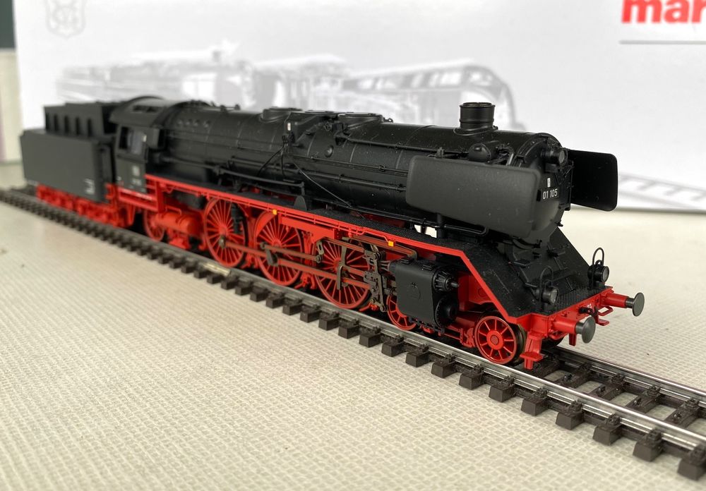 BR 01 Märklin 39004 AC Sound Rauch (Gebraucht) in Adliswil für CHF 349 ...