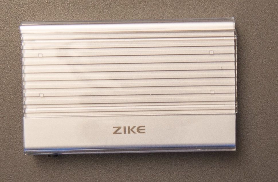 ZIKE SSD Alugehäuse USB 4 NVMe (Neu und originalverpackt) in Belp für ...