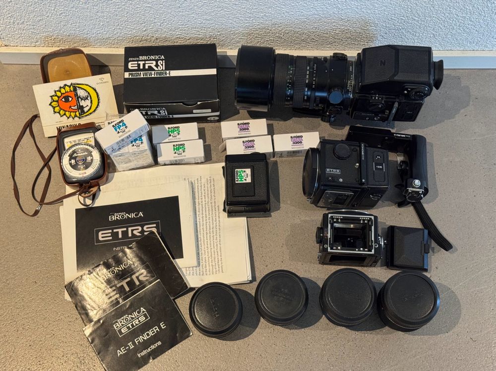 Zenza Bronica ETRSi – 3 Bodys, 5 Objektive mit viel Zubehör (Gebraucht ...