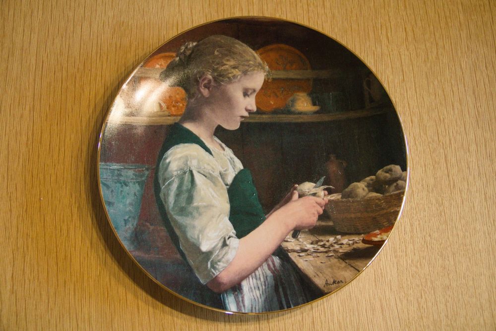 5 Wandteller mit Motiven von Albert Anker, Top Zustand (Gebraucht) in ...