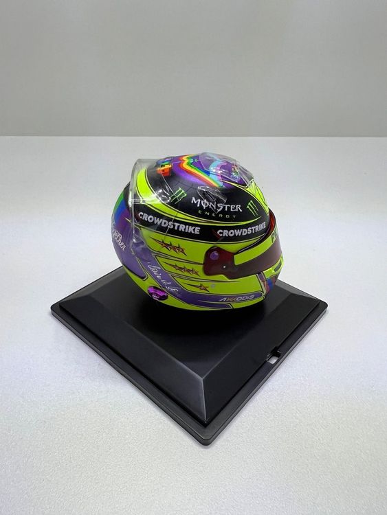 Lewis Hamilton Helm 2022 Spark 1/5 (Neu und originalverpackt) in für ...
