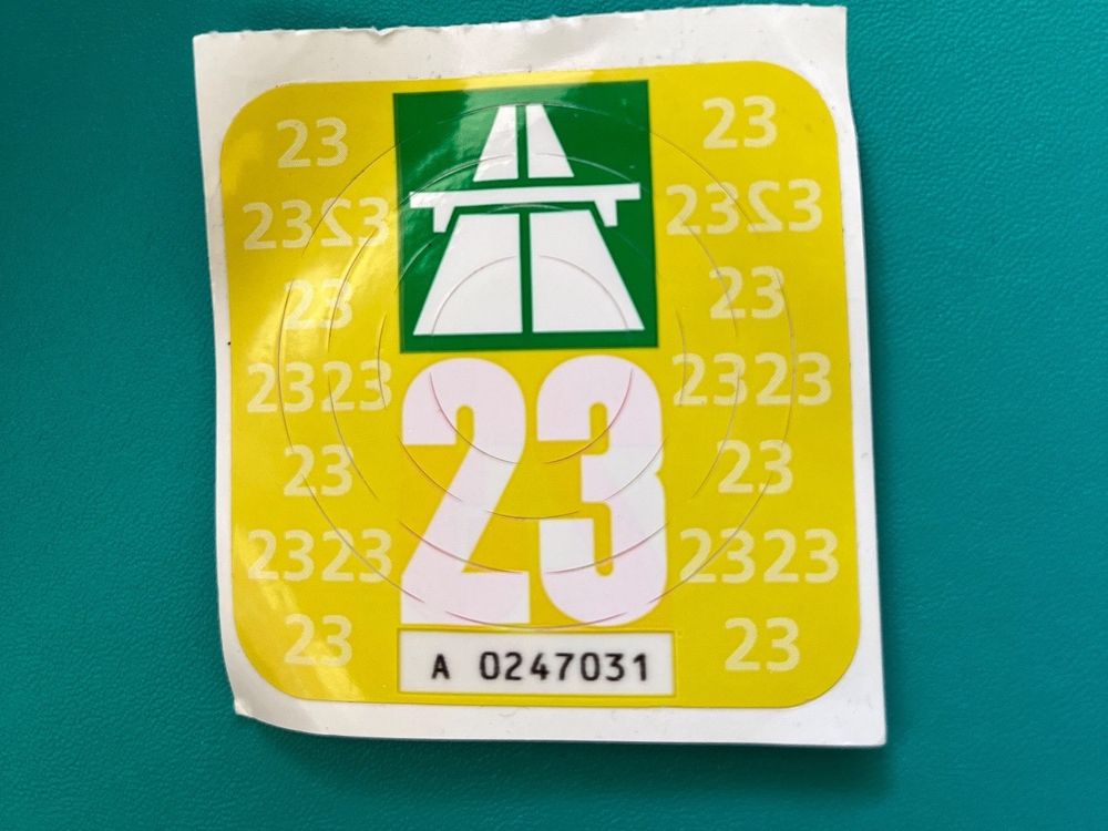 Vignette 2023 (Neu und originalverpackt) in Grimisuat für CHF 30 – mit Lieferung auf Ricardo kaufen