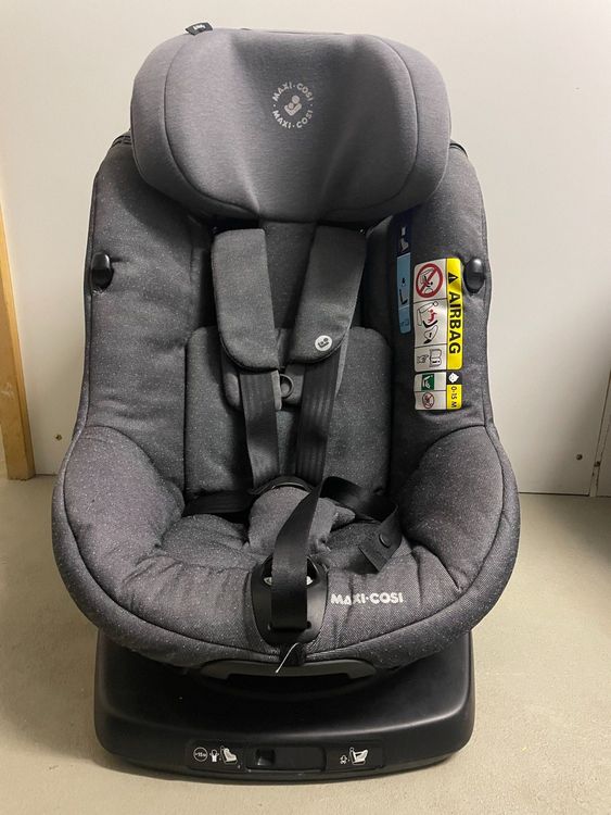 Maxi-Cosi AxissFix Car Seat + Base (Like New) (Gebraucht) in Zürich für ...