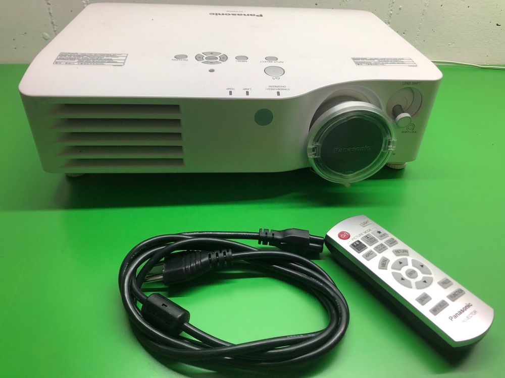 Panasonic Beamer PT-AX200E (Gebraucht) in Rifferswil für CHF 65 – nur ...