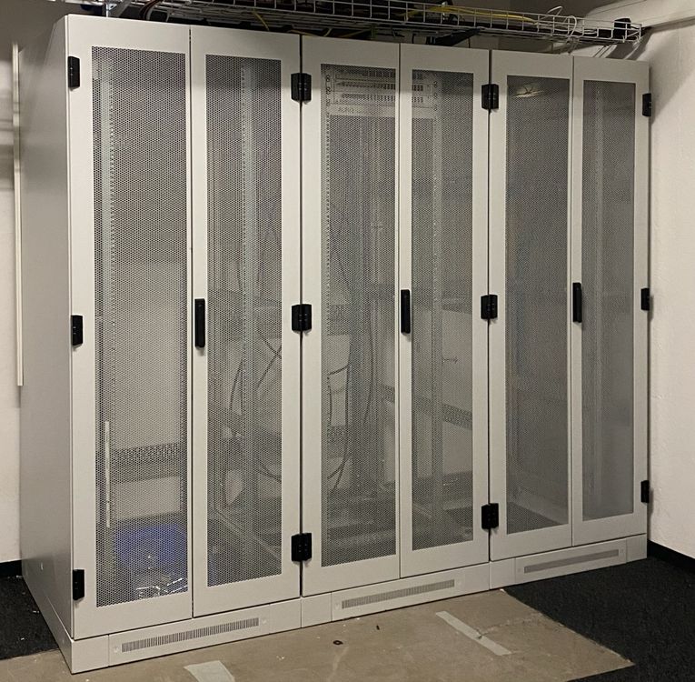 KNÜRR Miracel 19“ Rack / Serverschrank 41HE, aus erster Hand (Gebraucht ...