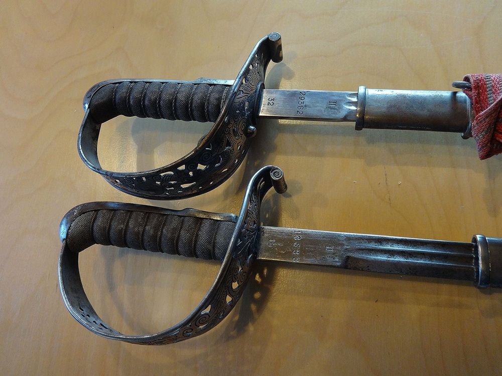 Schweizer Militär Säbel, 2 Stück (Gebraucht) in Courtemaîche für CHF ...