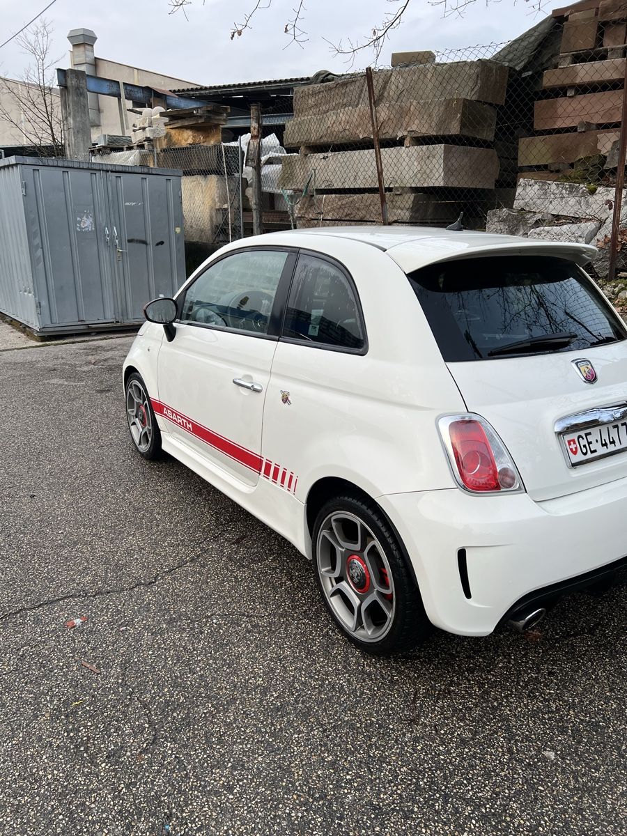 Elegantes Fiat 500 Abarth Gebraucht Fotos