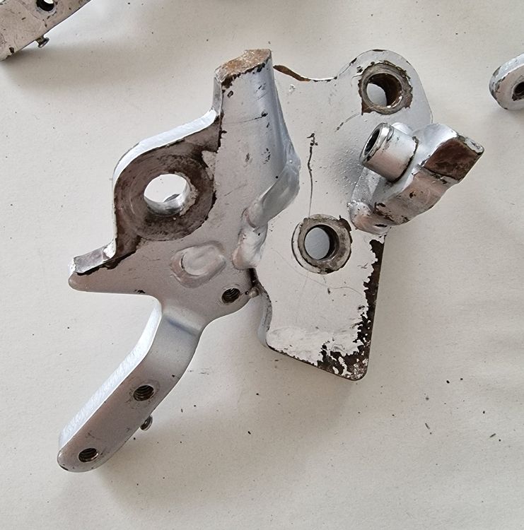 Honda Africa Twin XRV650 RD03 RD04 50625-MS8-000ZA Halterung | Kaufen auf Ricardo