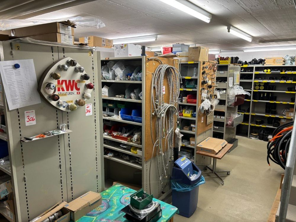 Posser Posten Sanitär (Lot 306) Standort 8400 Winterthur (Gebraucht) in ...